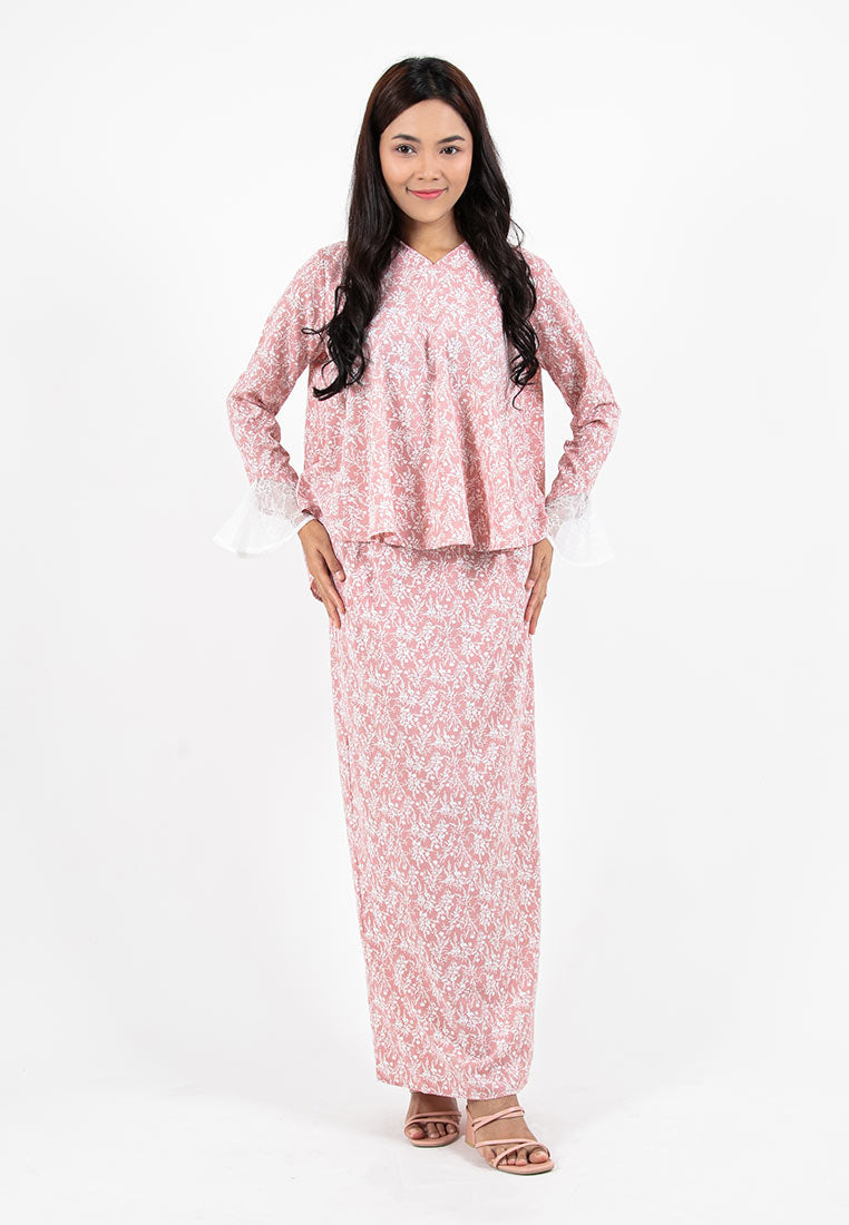 Forest x Hatta Dolmat Ladies Woven Floral Pattern Lace Flare Sleeve Ba ...